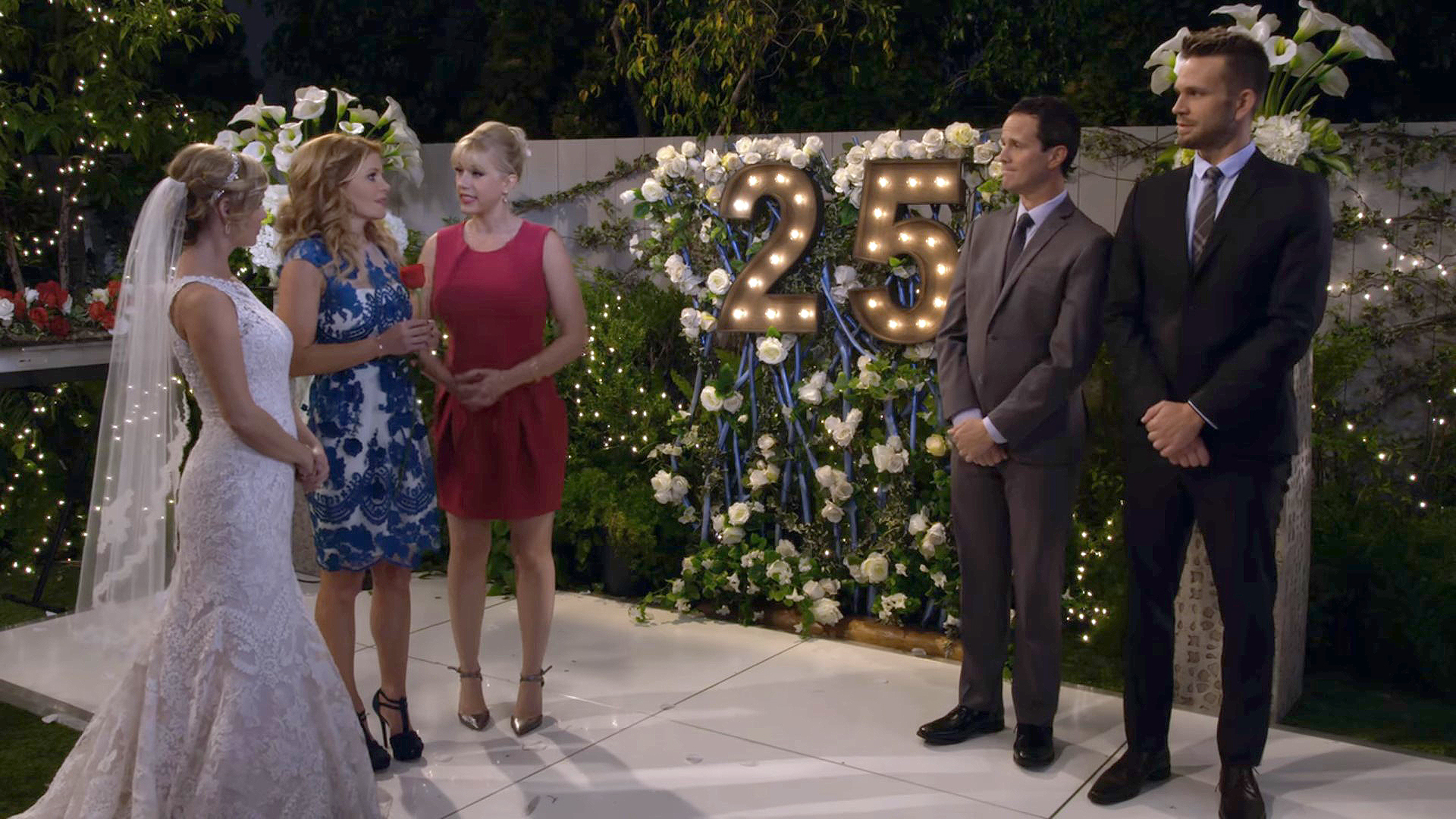 Outfits from Fuller House Season 1, Episode 13 – Love Is in the Air ...